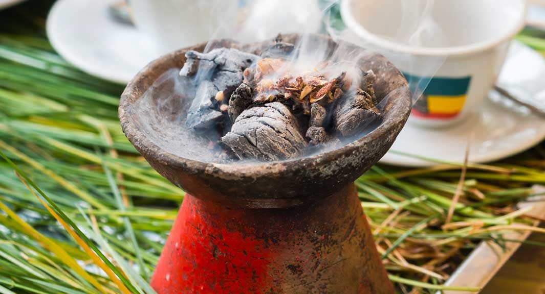 The coffee ceremony in Eritrea and Ethiopia: rituals and tradition ...